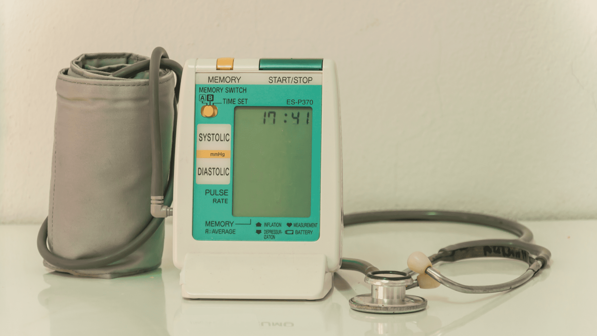 History of Sphygmomanometers: From Mercury to Digital - Measure Gadget